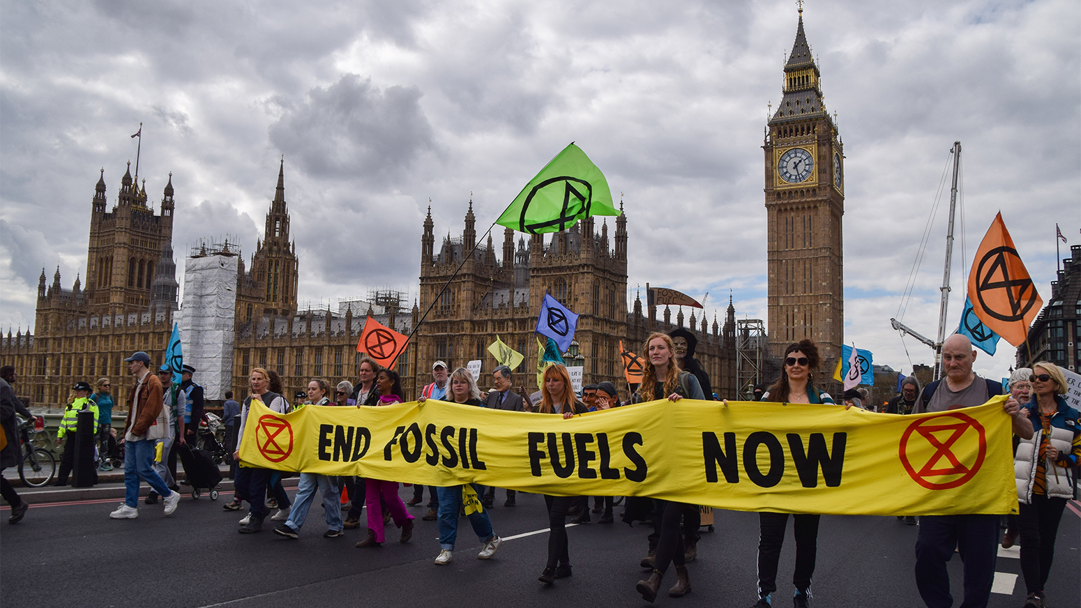 U.K. debuts task force on climate transition plans | Pensions & Investments