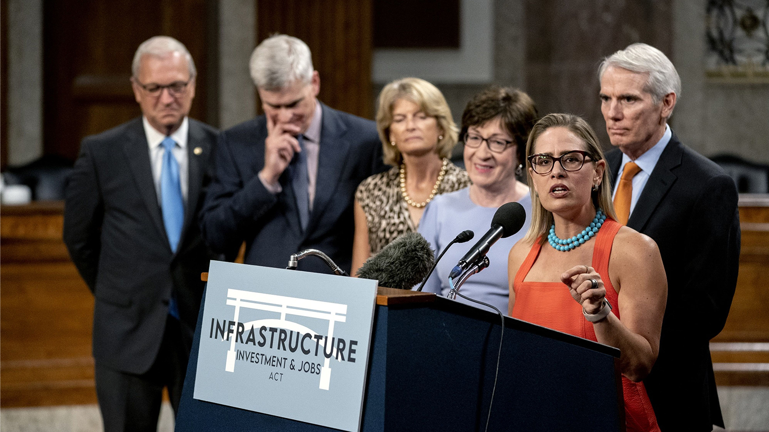 Bipartisan infrastructure deal clears first Senate hurdle | Pensions ...