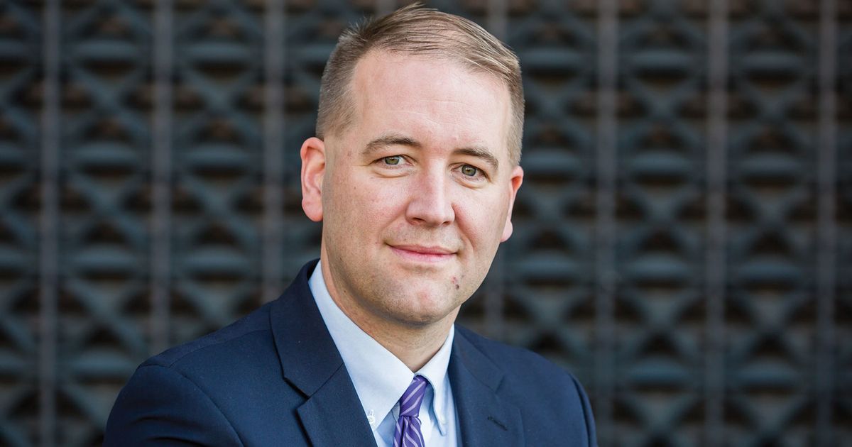 Oregon treasurer maps plan for pension fund to reach net-zero ...