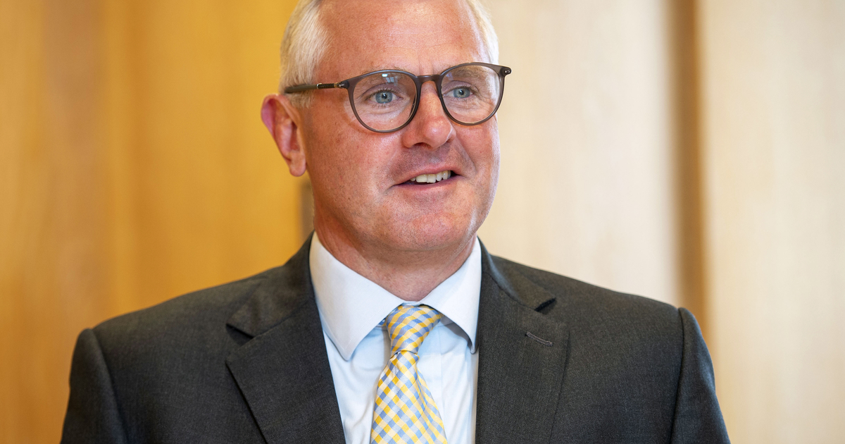 Walter Scott & Partners sticks to global equity as other money managers ...
