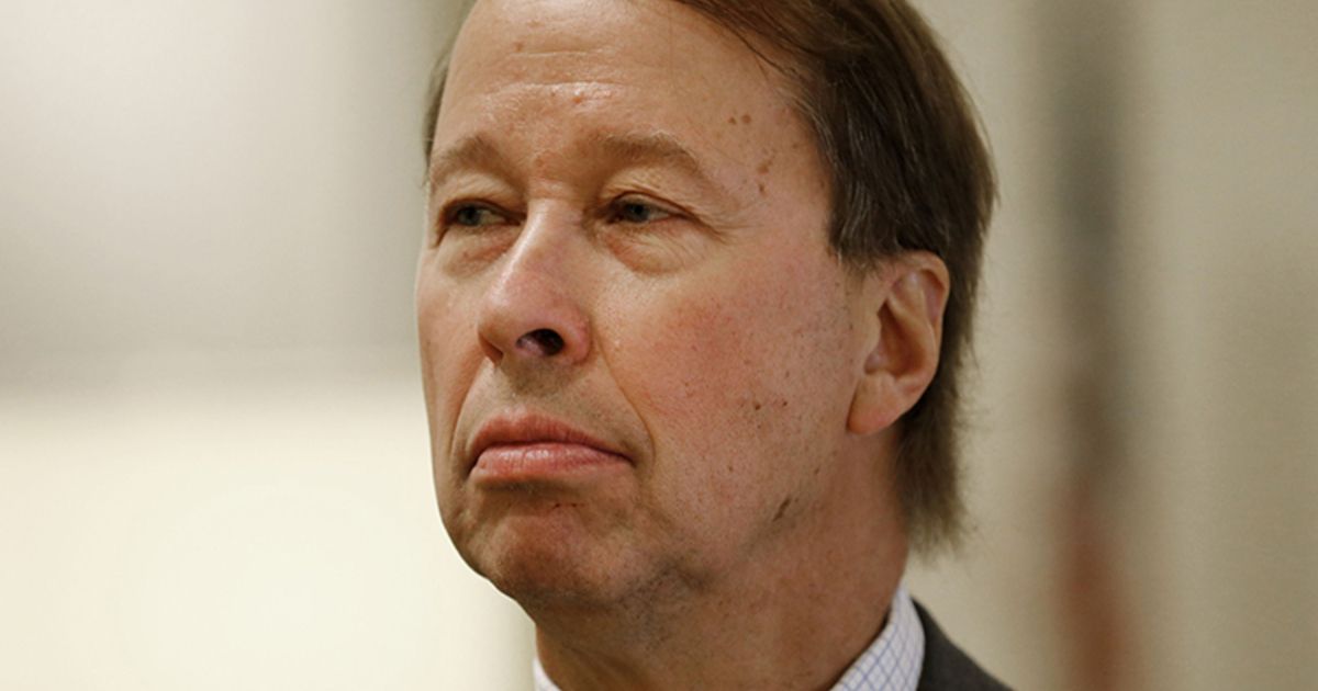 Blackstone executive vice chairman to step down | Pensions & Investments