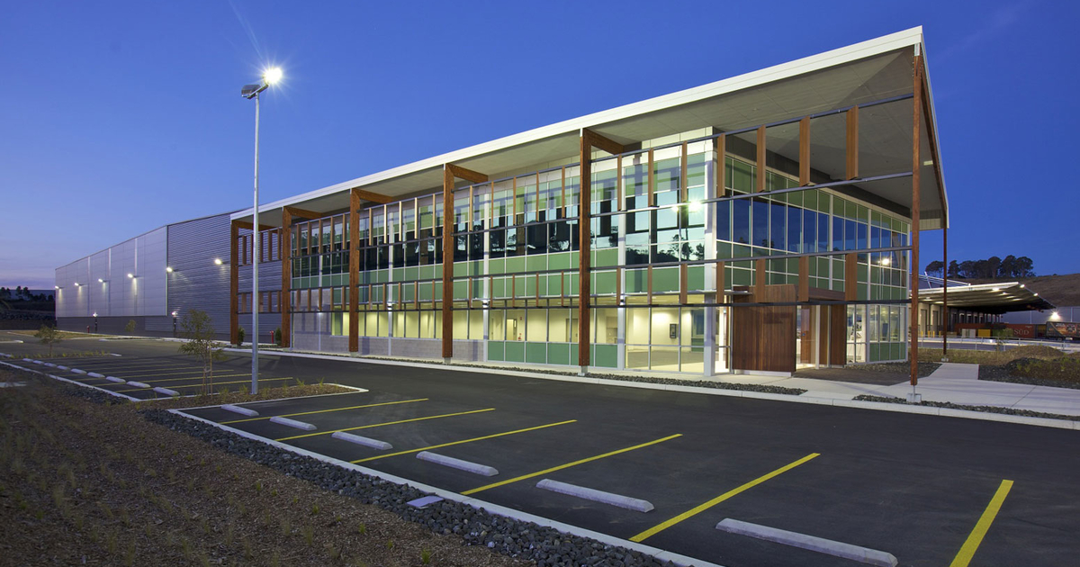 UniSuper takes 50% stake in real estate portfolio for $383 million ...