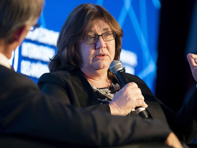 Former Bridgewater co-CEO Eileen Murray settles suit