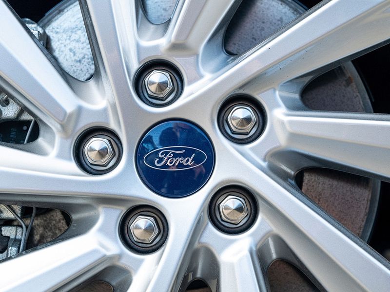 Ford steering up to $800 million into international plans