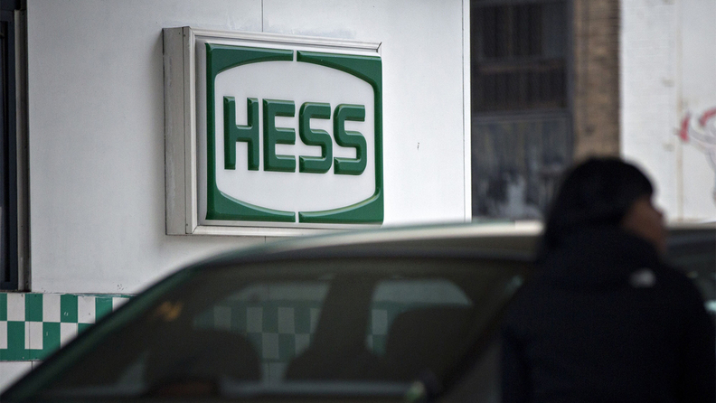 Hess faces 401(k) lawsuit over fees, investments | Pensions & Investments