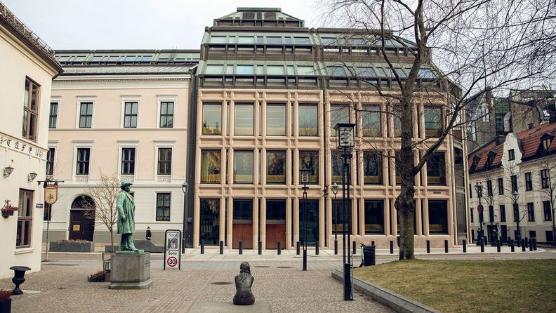Norway, England central banks hold firm on interest rates | Pensions ...