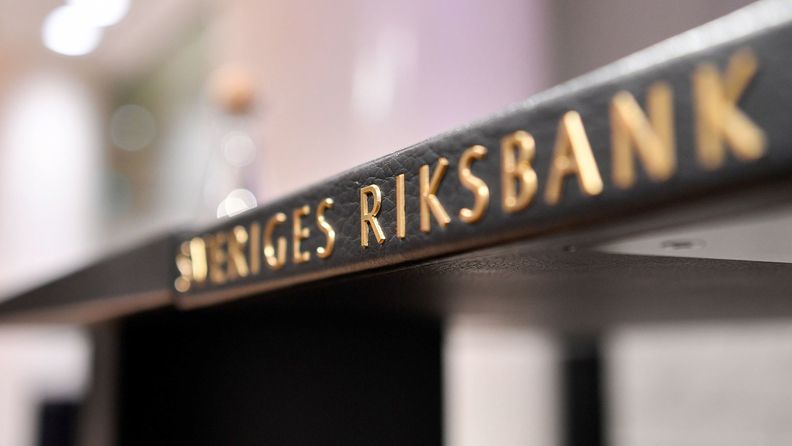 Sweden's central bank hits legal blockade amid COVID-19 crisis ...